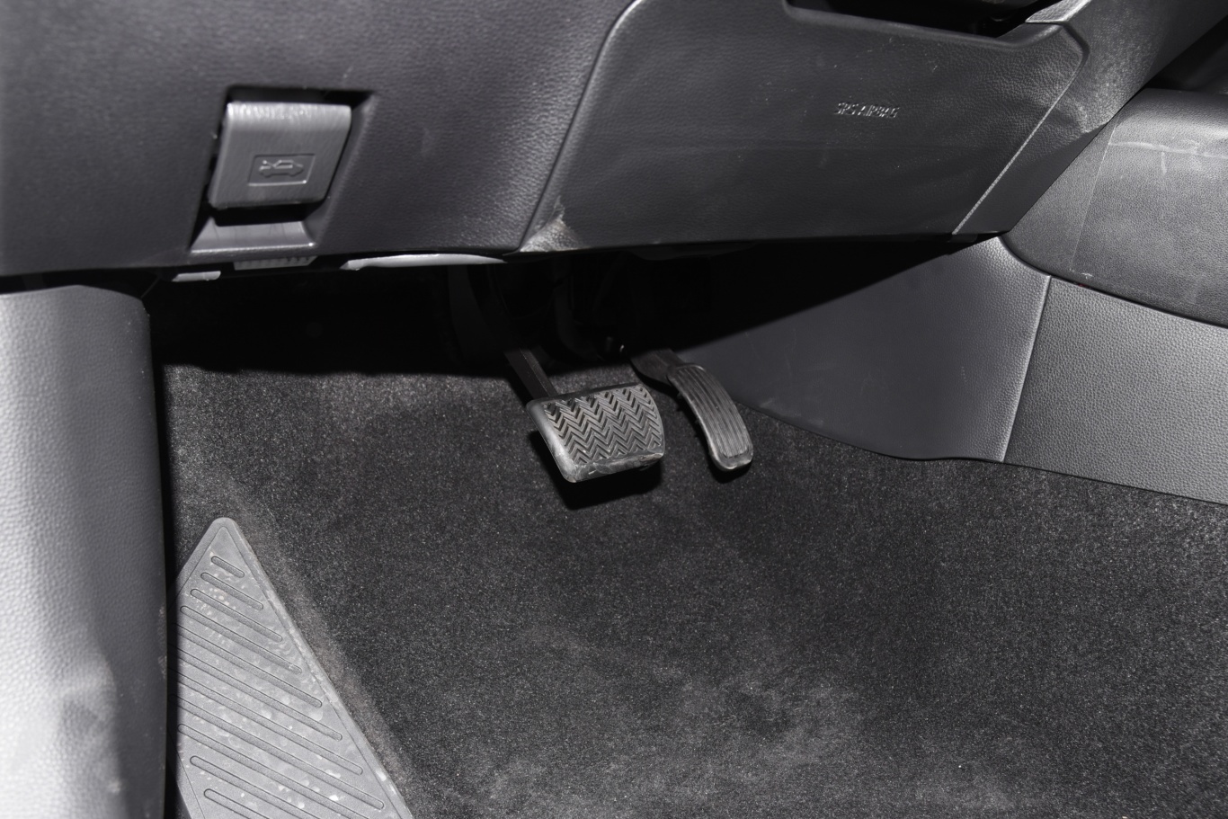 【雷凌185T 豪华版脚踏板图片-汽车图片大全】-易车