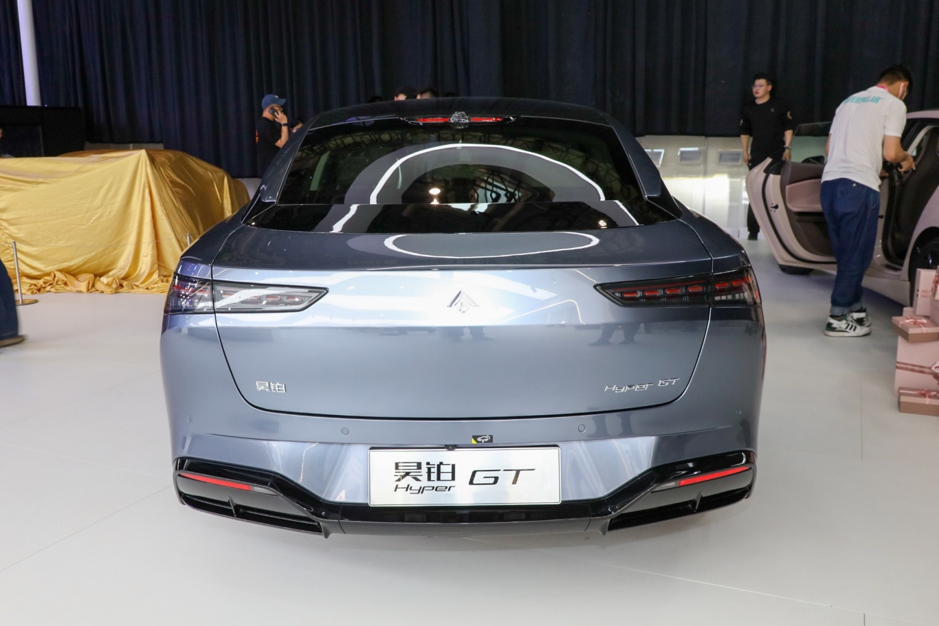 【昊铂GT710km 高阶智驾3L版外观图片-汽车图片大全】-易车