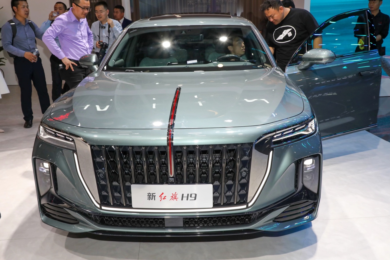 【红旗H93.0T 四驱旗领私享风尚版 4座图片-汽车图片大全】-易车