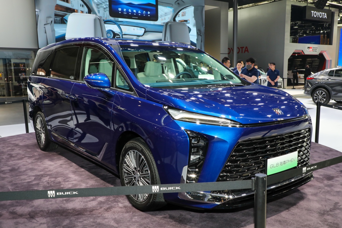 【别克GL8 插电混动陆尊 1.5T 138km 奢享版 6座图片-汽车图片大全】-易车