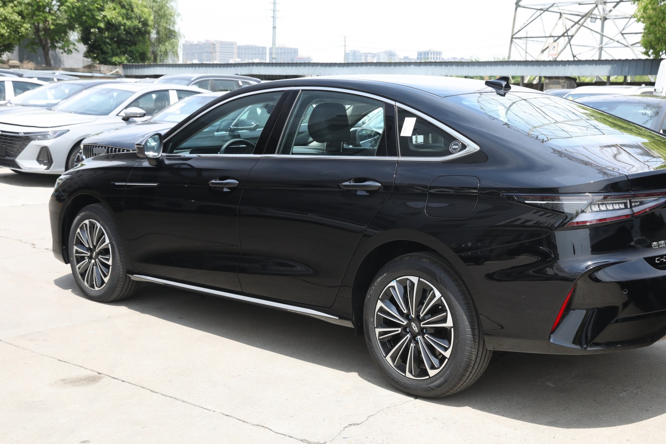 【风云A8远航版 1.5T 127km 标准型外观细节图片-汽车图片大全】-易车