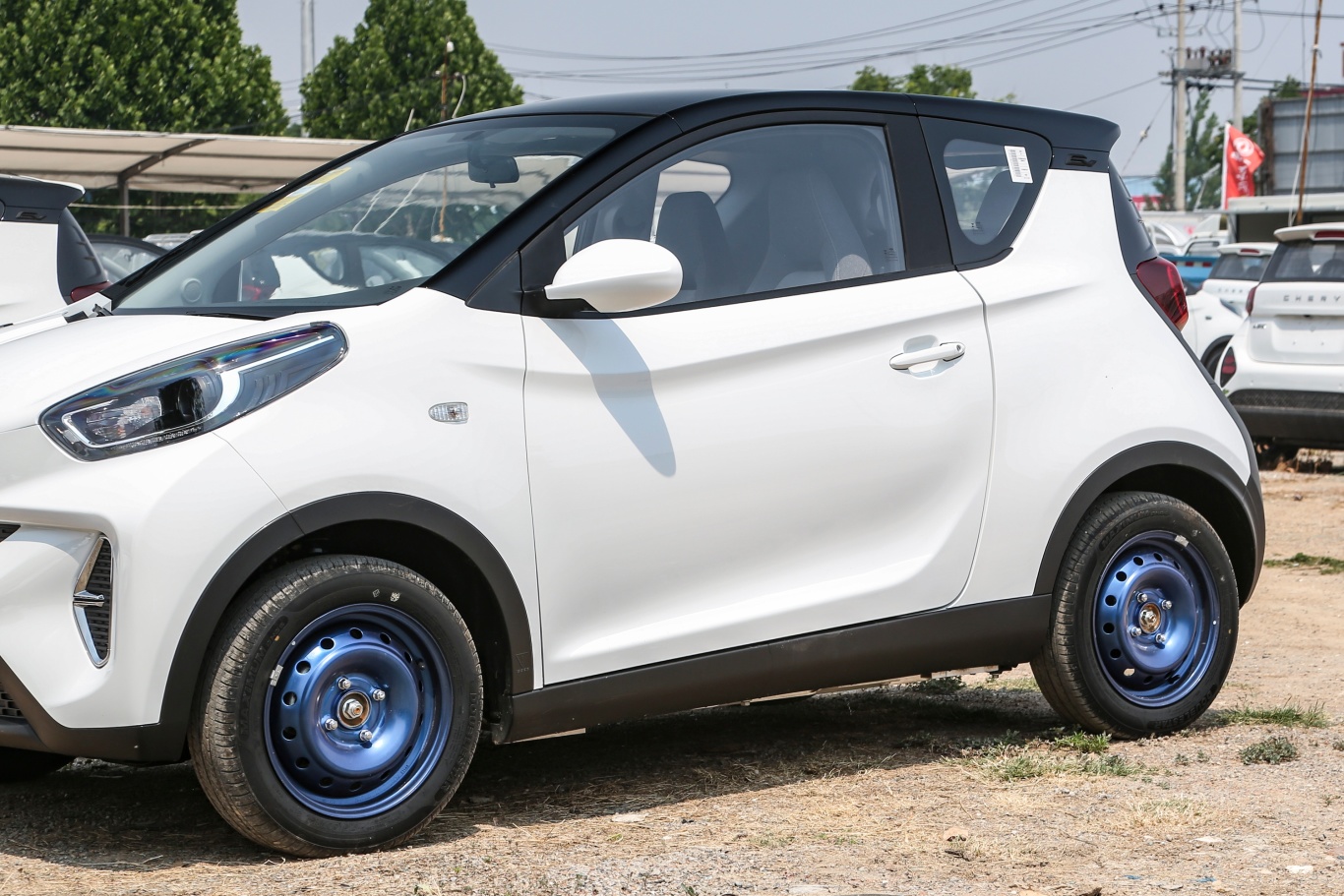 【小蚂蚁青春版 251km 热爱版 25.05kWh外观细节图片-汽车图片大全】-易车