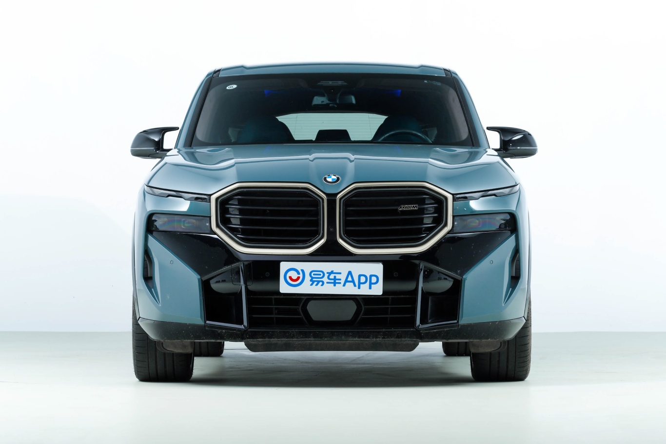 【宝马XM4.4T 78km 标准版正前水平图片-汽车图片大全】-易车