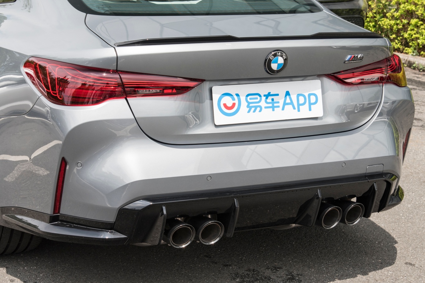 【宝马M4M4 双门轿跑车 M xDrive 雷霆版车尾特写图片-汽车图片大全】-易车