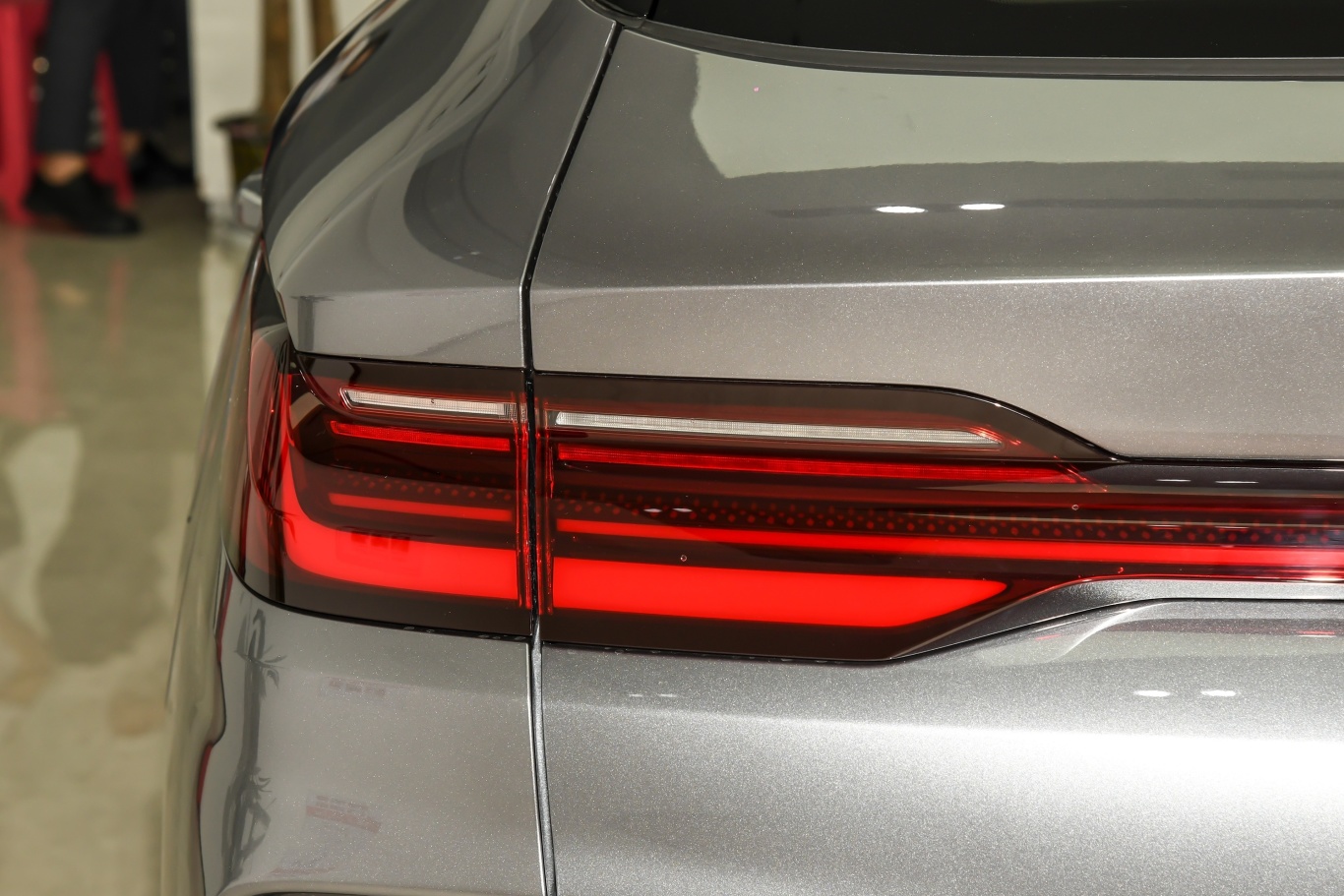 【宋PLUS新能源DM-i 1.5L 160km 旗舰型外观灯组图片-汽车图片大全】-易车