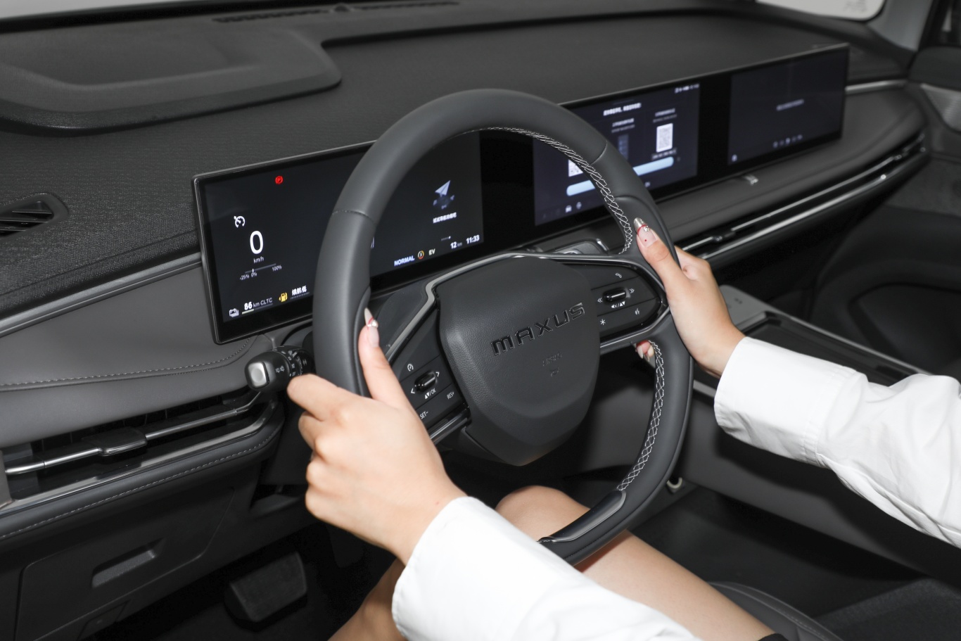 【大家7超混 1.5T 230km 超长续航奢享版 7座主驾驶位图片-汽车图片大全】-易车