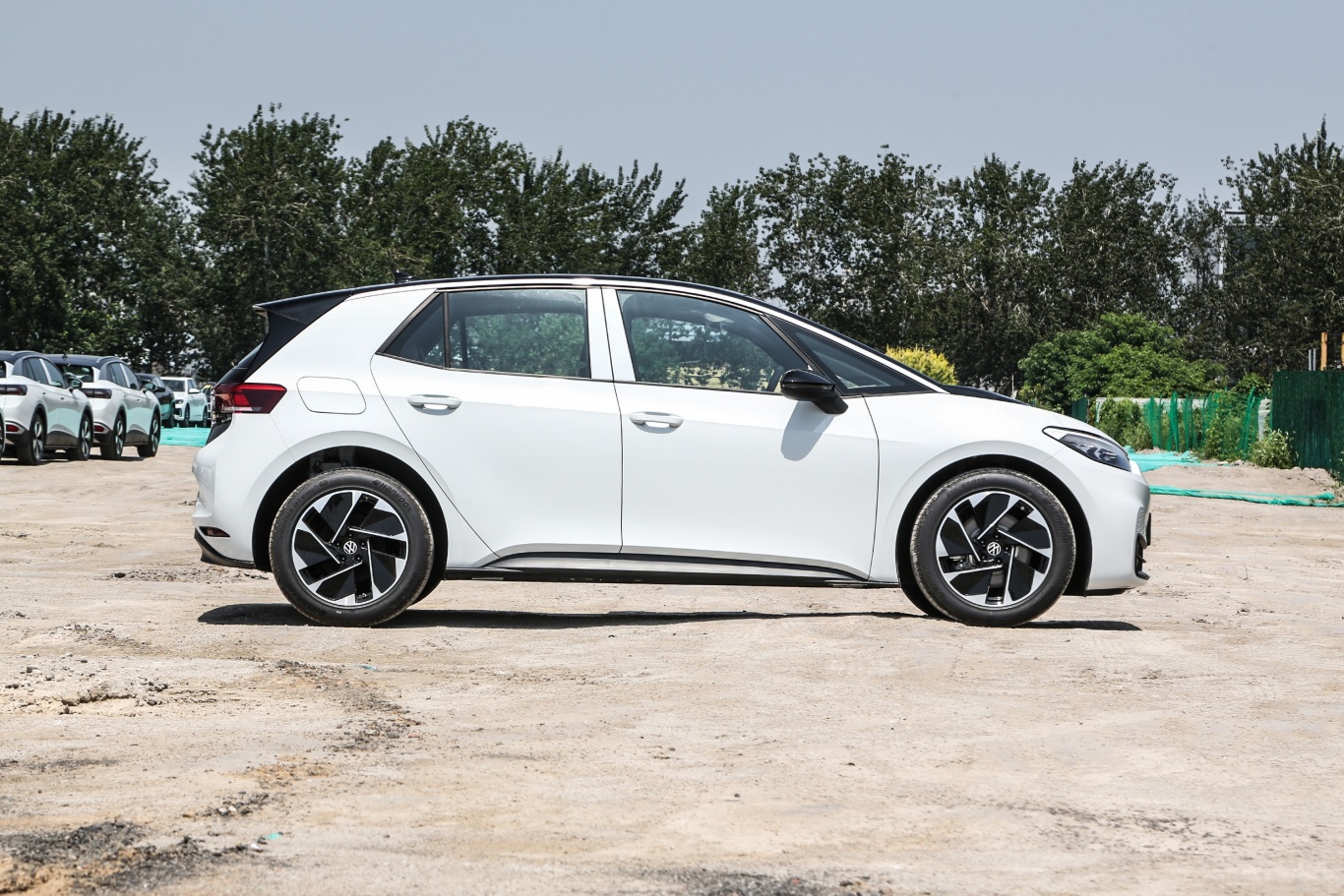 【大众ID.3聪明款 450km 出众版正侧车头向右水平图片-汽车图片大全】-易车