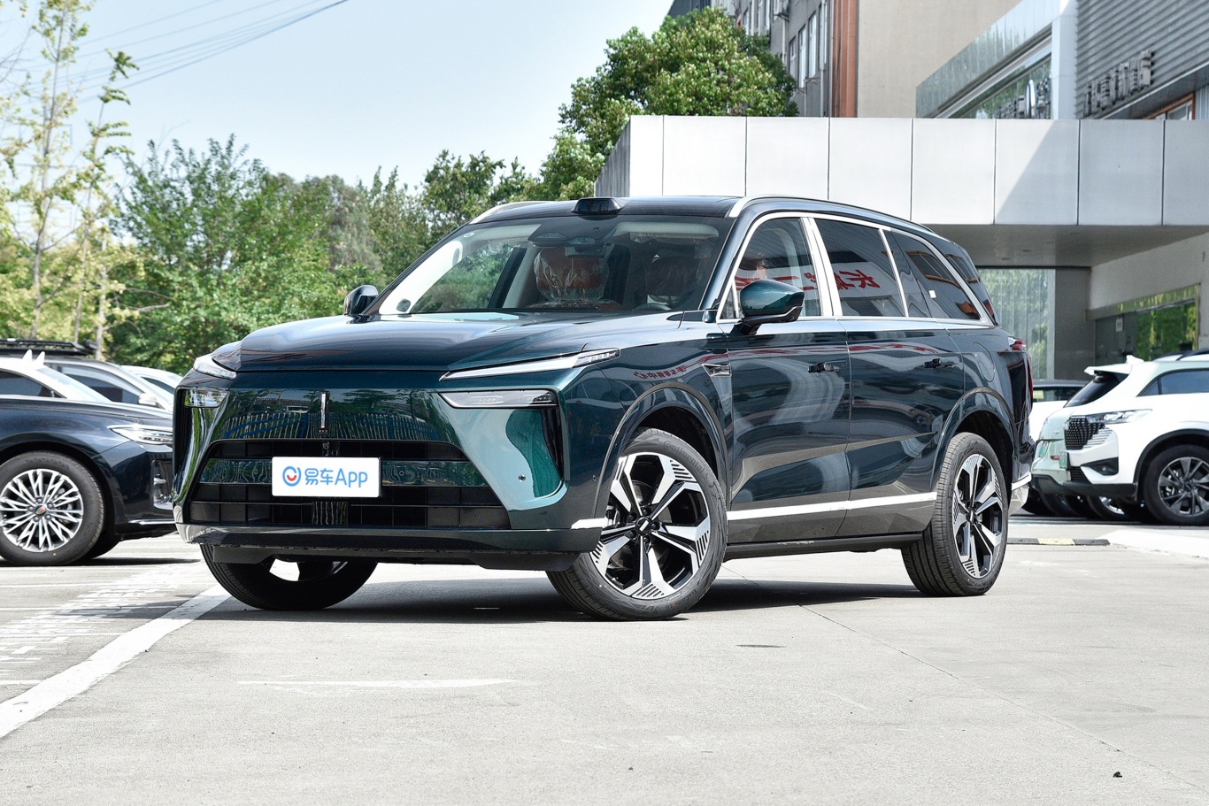 【魏牌蓝山1.5T 220km 四驱Ultra侧前45度车头向左水平图片-汽车图片大全】-易车