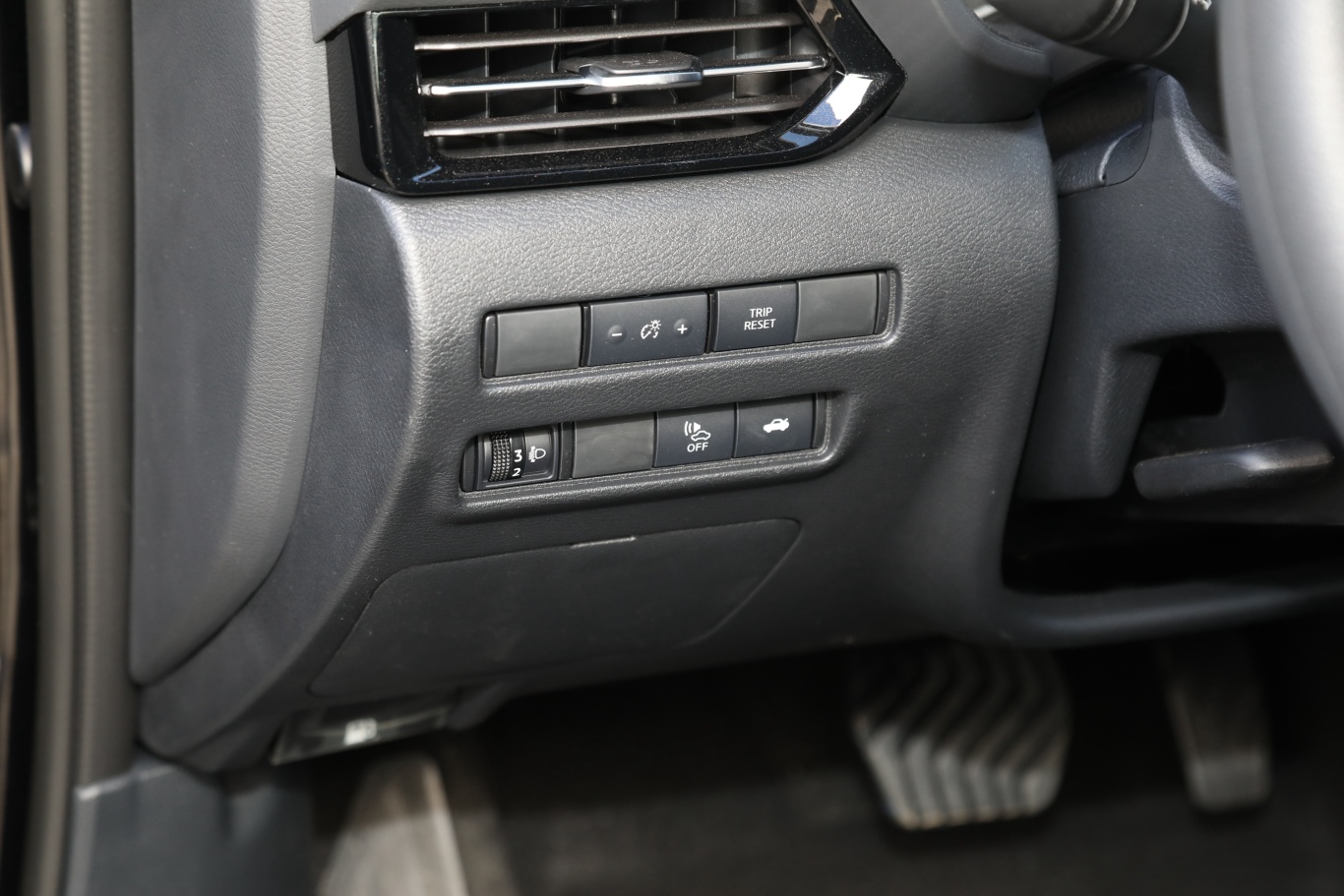 【轩逸e-POWER 全电驱Pro主驾驶位图片-汽车图片大全】-易车