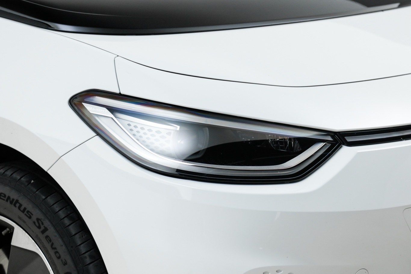 【大众ID.3聪明款 450km 极智氧气版大灯侧45度俯拍图片-汽车图片大全】-易车