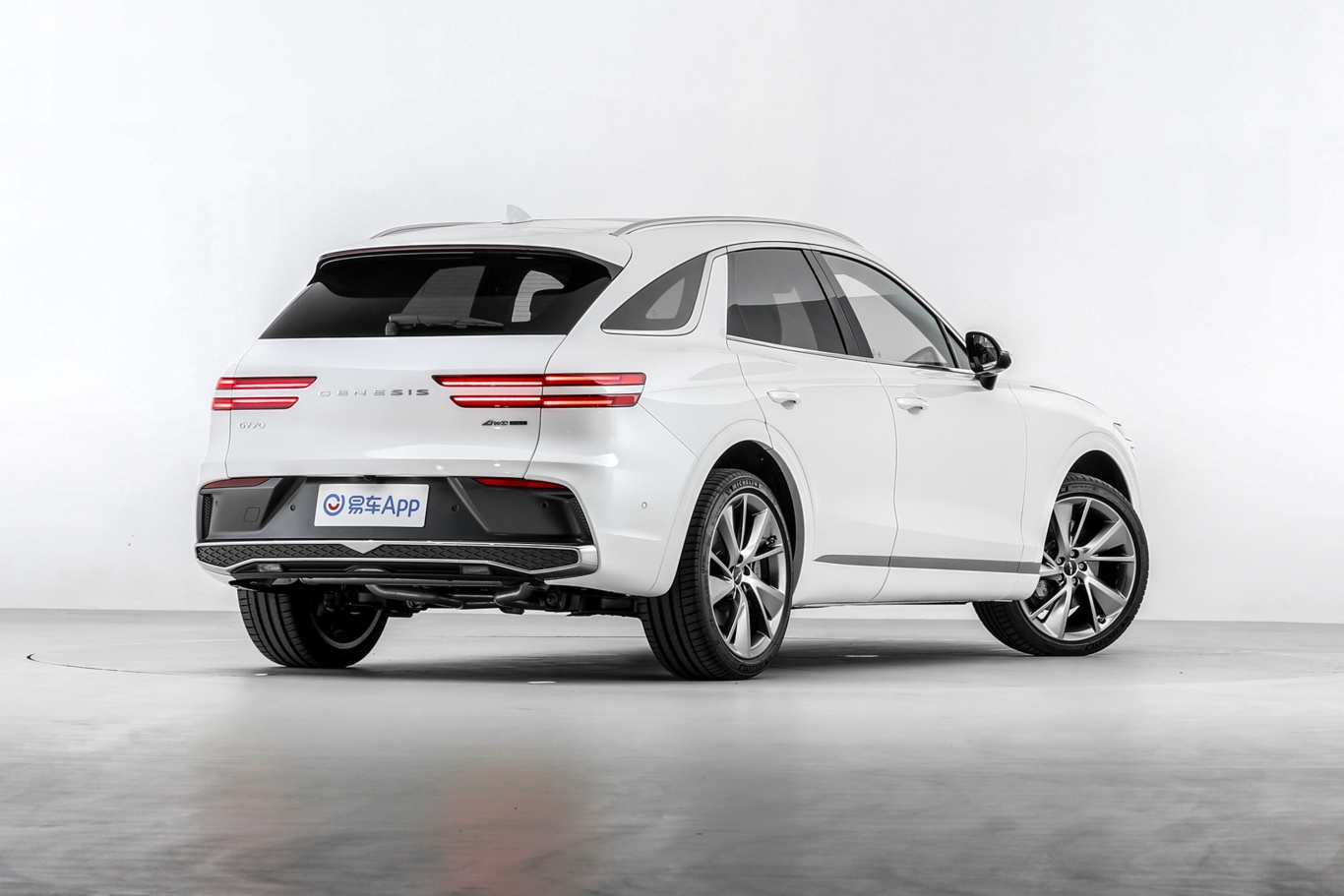 【捷尼赛思GV702.5T 四驱旗舰锋雅套件版侧后45度车头向右水平图片-汽车图片大全】-易车