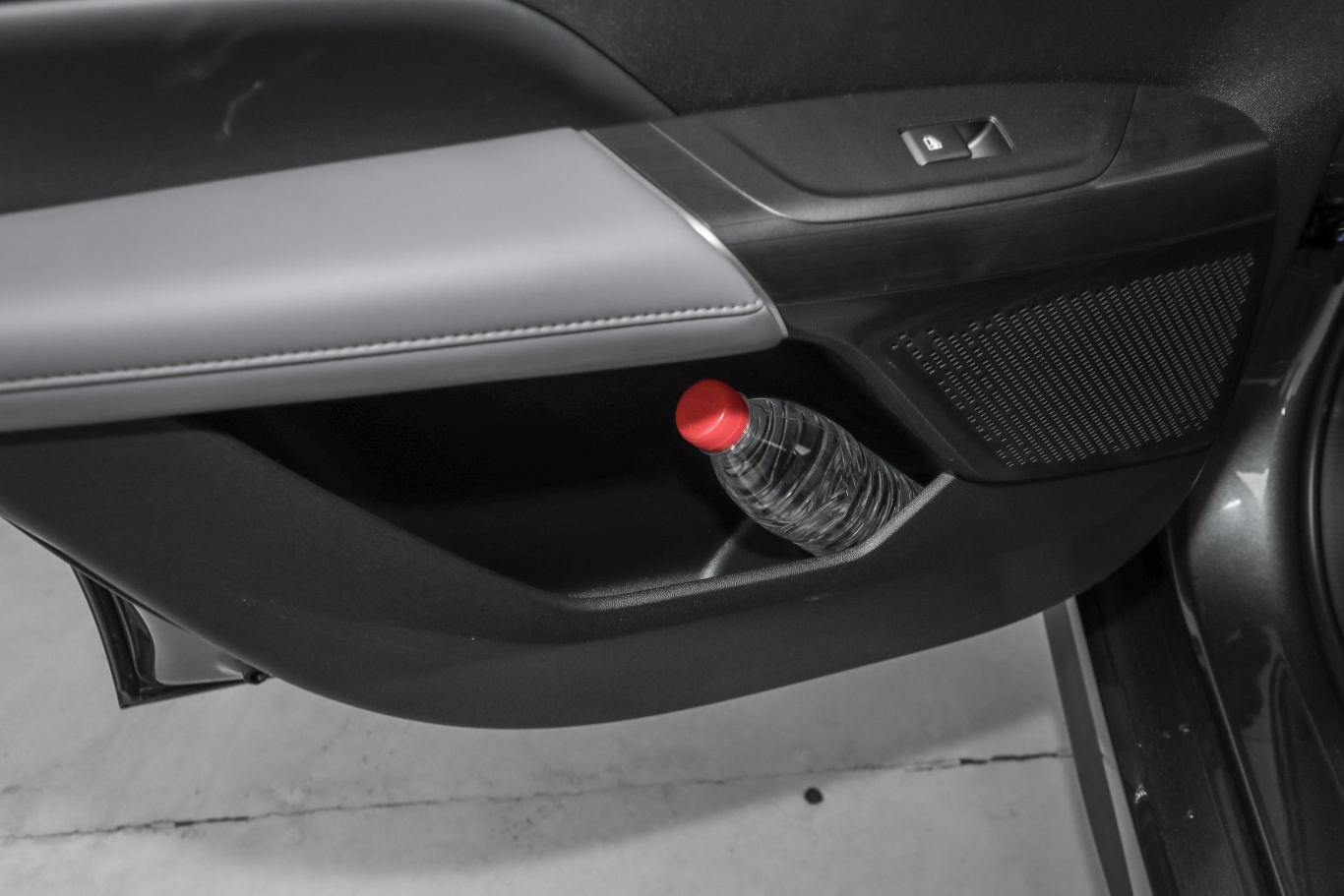 【长安启源A05真香版 1.5L 145km 卓越型后排功能图片-汽车图片大全】-易车