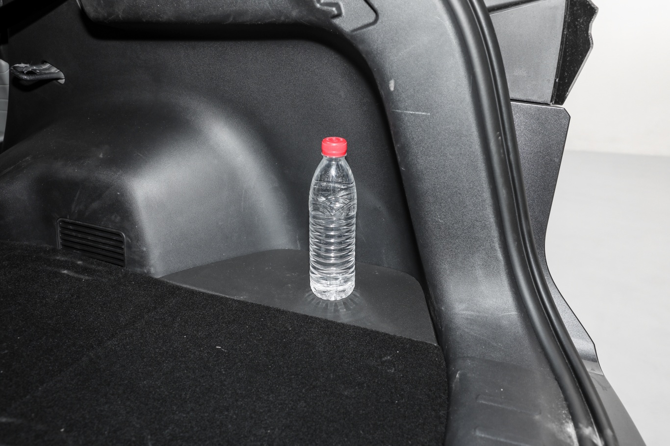 【长安启源Q05真香版 1.5L 125km 尊享型后备厢图片-汽车图片大全】-易车