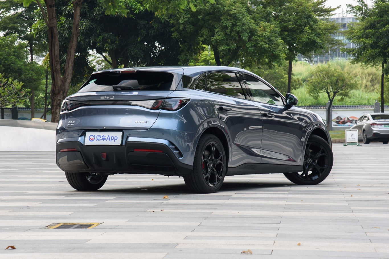 【海豹06GT550km 四驱热浪版侧后45度车头向右水平图片-汽车图片大全】-易车