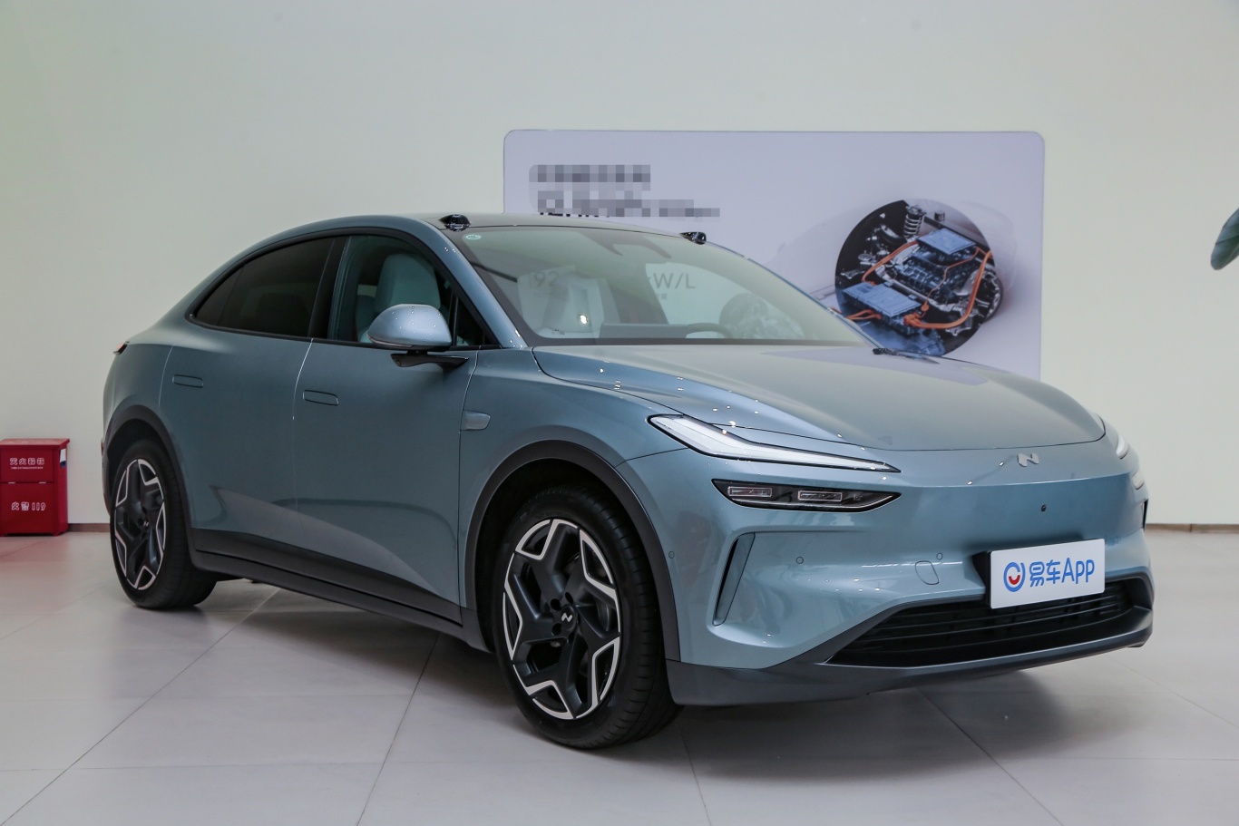 【乐道L60555km 后驱标准续航版侧前45度车头向右水平图片-汽车图片大全】-易车