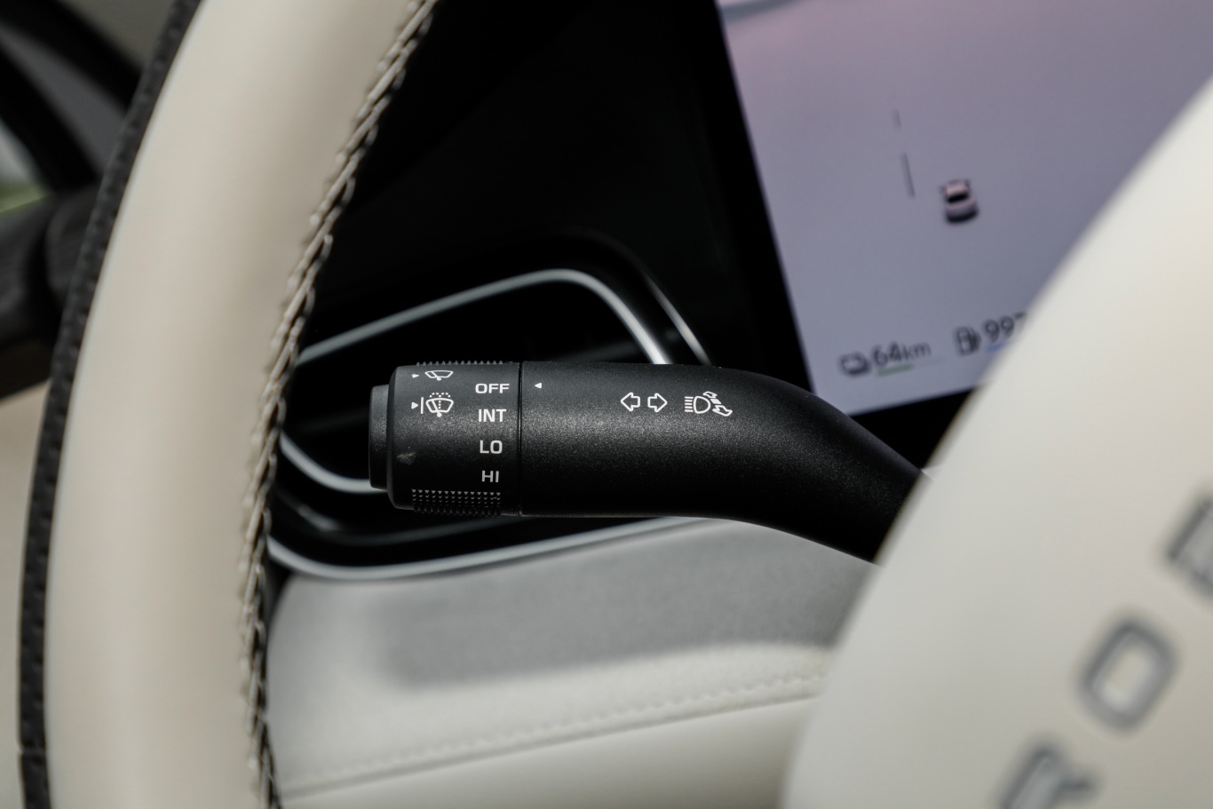 【荣威D7插电混动 1.5L 125km 世界冠军旗舰版主驾驶位图片-汽车图片大全】-易车