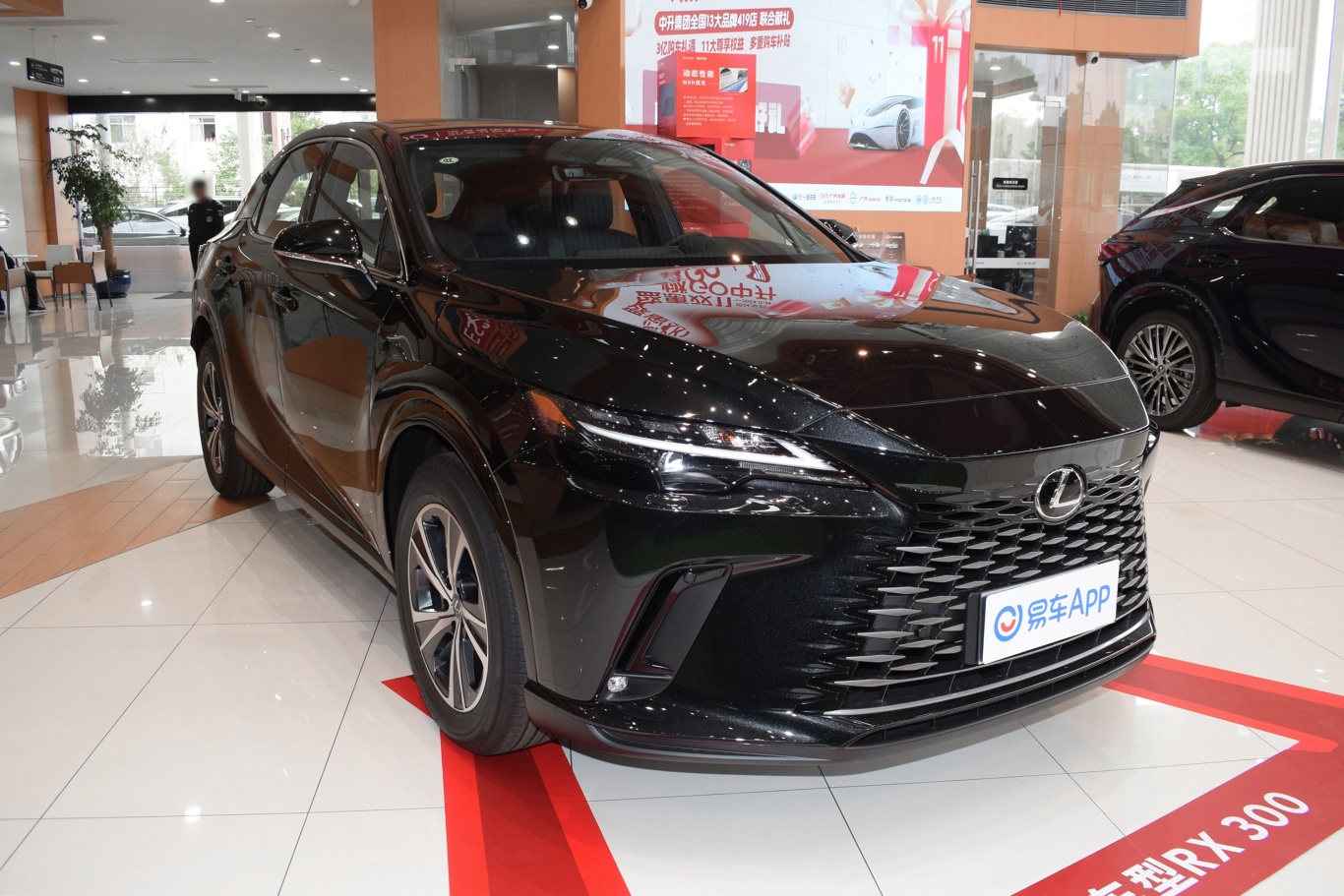 【雷克萨斯RX300 四驱骏享版侧前45度车头向右水平图片-汽车图片大全】-易车