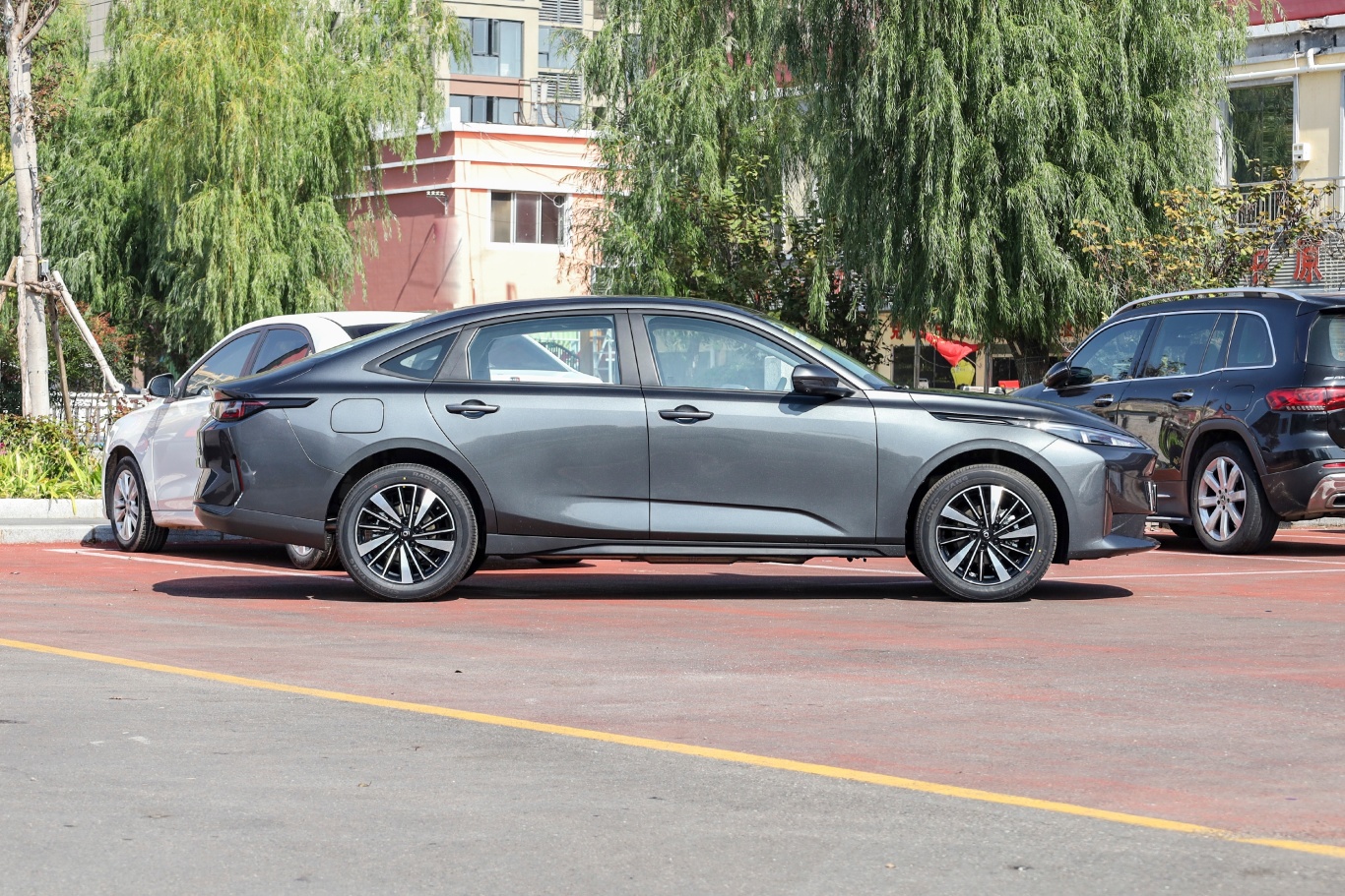 【长安启源A05真香版 1.5L 70km 超越型正侧车头向右水平图片-汽车图片大全】-易车