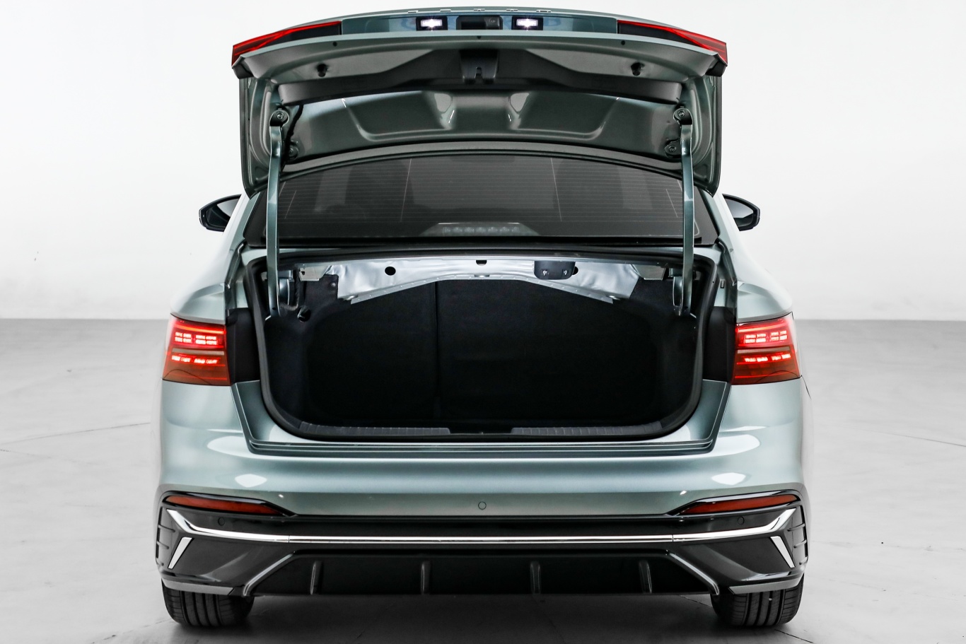 【捷达VA71.4T 先到先得版后备厢图片-汽车图片大全】-易车