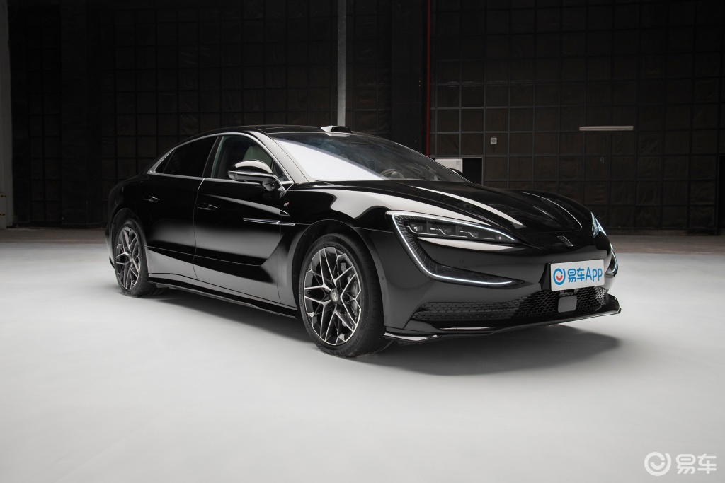 【仰望仰望U72025款纯电版 720km 豪华版 5座】报价_图片_-参数_易车