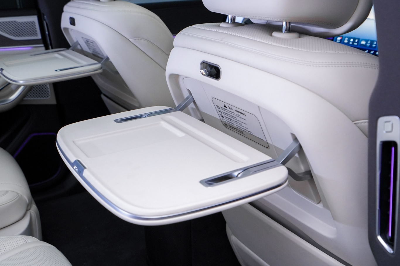 【腾势N9图片-汽车图片大全】-易车