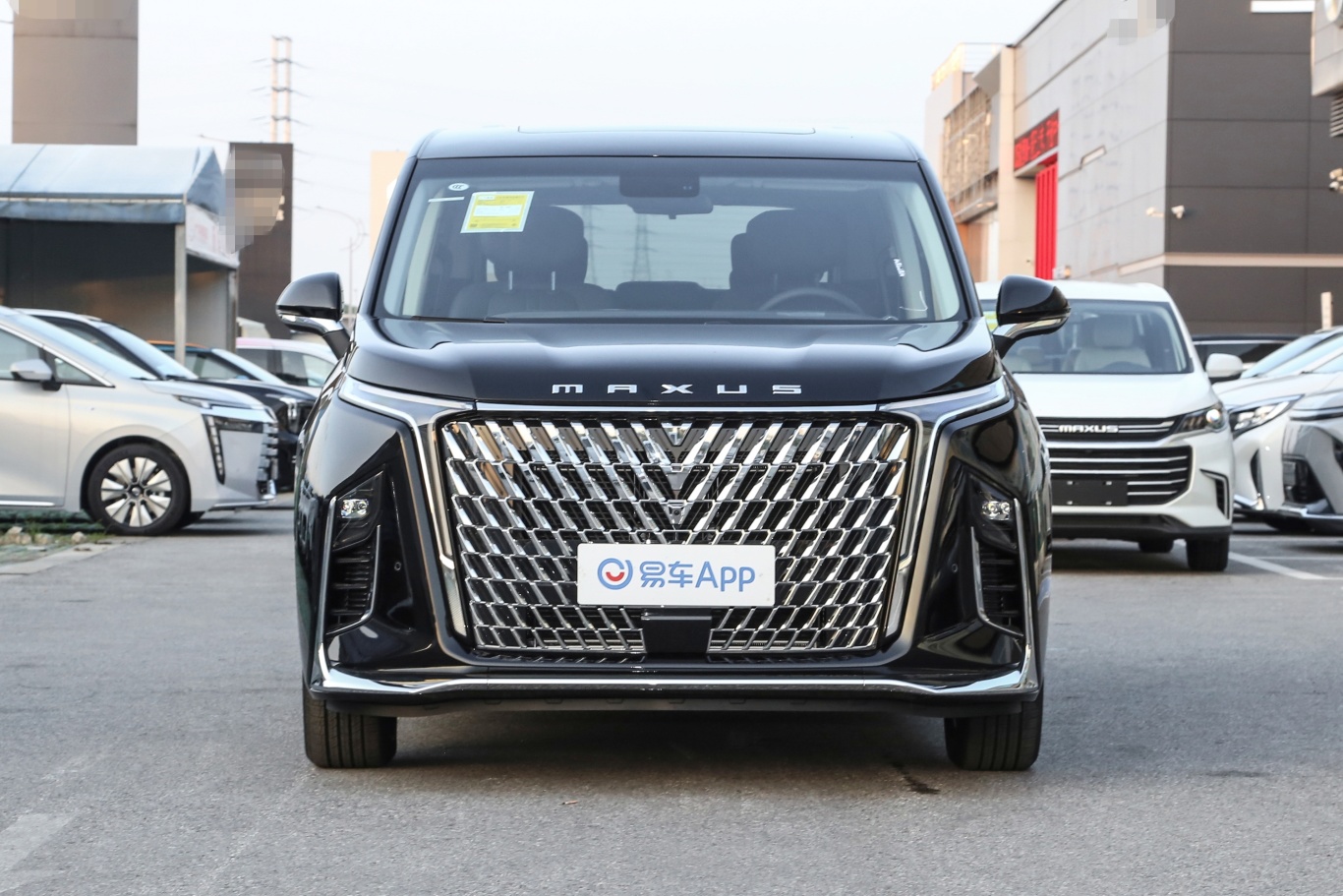 【大通G902.0T 星辉版 7座正前水平图片-汽车图片大全】-易车