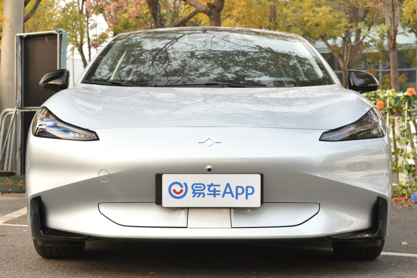 【昊铂GT全球款 710km 特高压智驾版外观细节图片-汽车图片大全】-易车