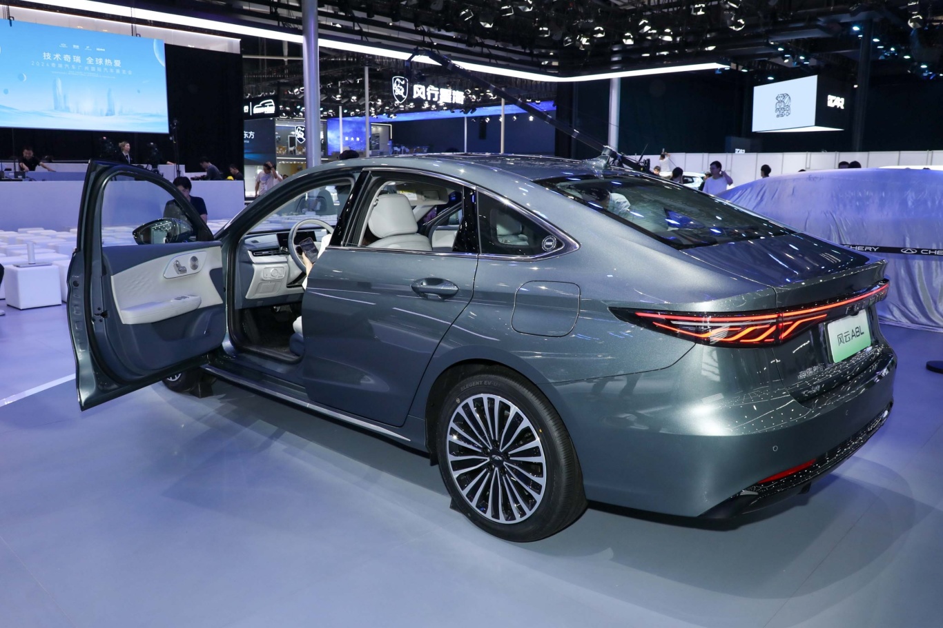 【风云A8L1.5T 145km 豪华型图片-汽车图片大全】-易车