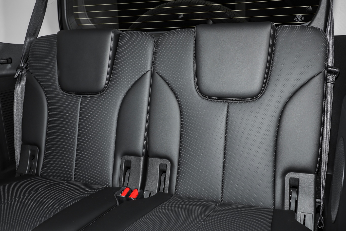 【哈弗H92.4T 极境版 7座 柴油后排空间图片-汽车图片大全】-易车