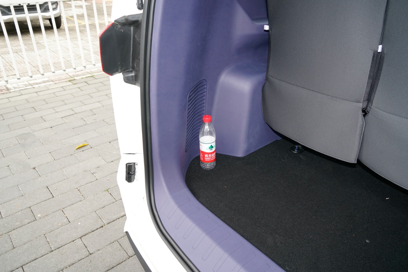 【锐胜王牌M72.0L 手动长轴中级营运舒适版 9座 CNG后备厢图片-汽车图片大全】-易车