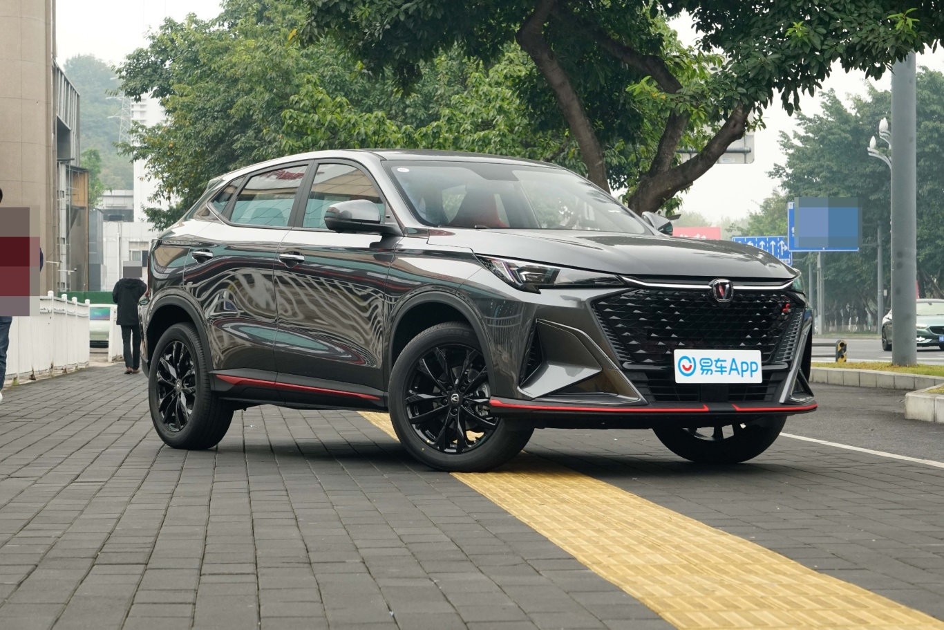 【长安X5 PLUS1.5T 超越版侧前45度车头向右水平图片-汽车图片大全】-易车