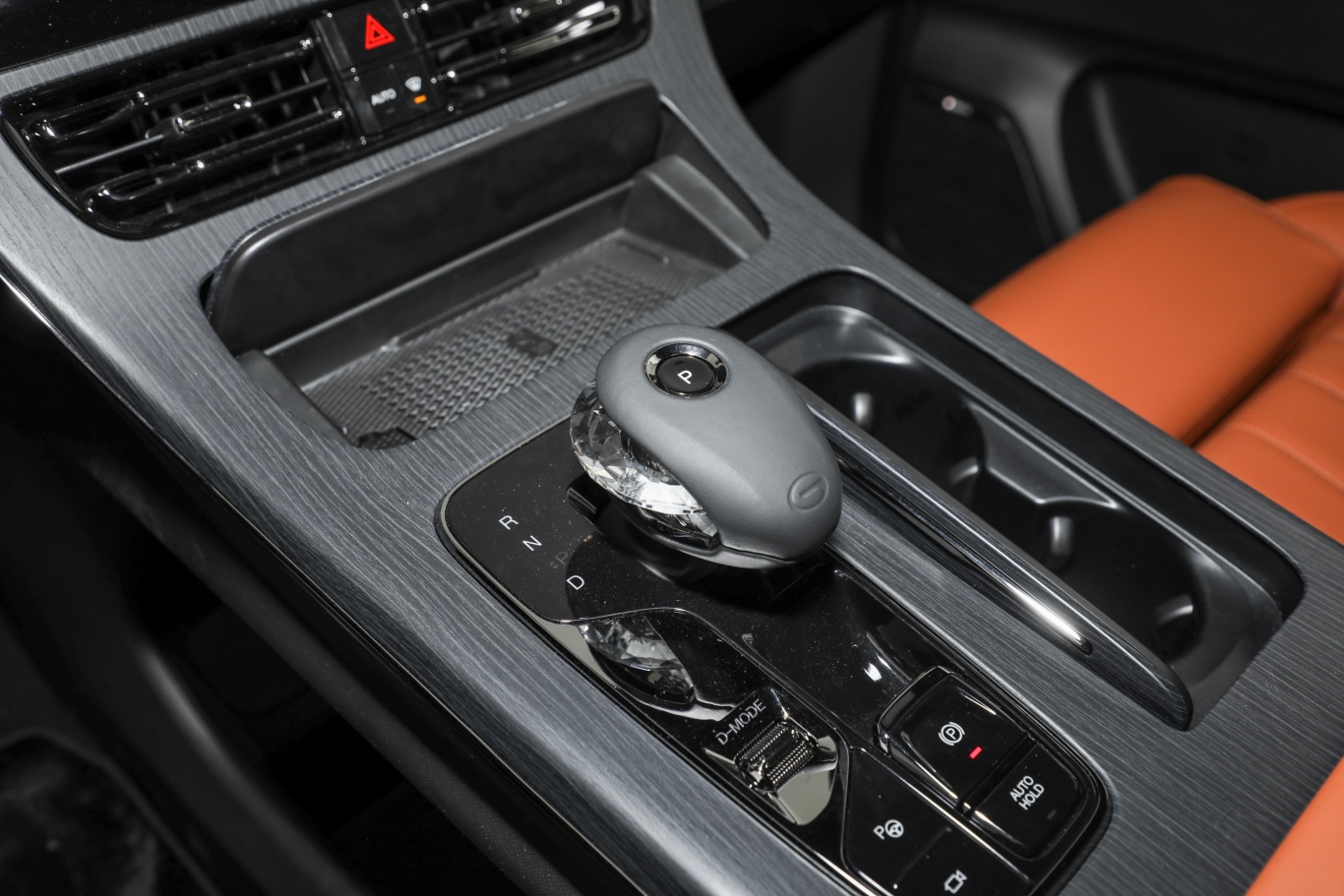 【传祺E9超级快充 2.0T 136km 宗师版换挡装置图片-汽车图片大全】-易车