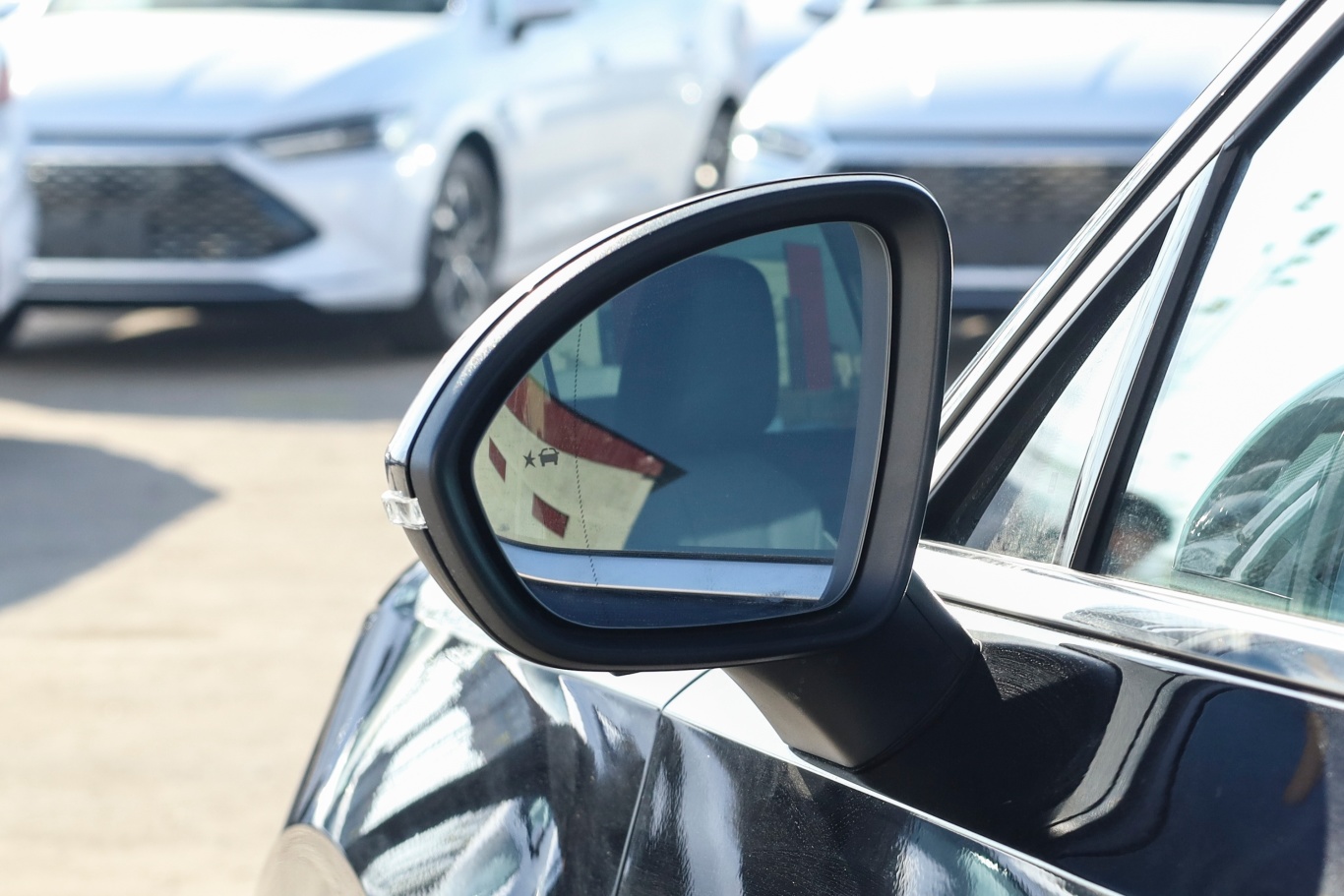 【昂科威Plus昂科威Plus 28T 两驱白金版后视镜镜面图片-汽车图片大全】-易车