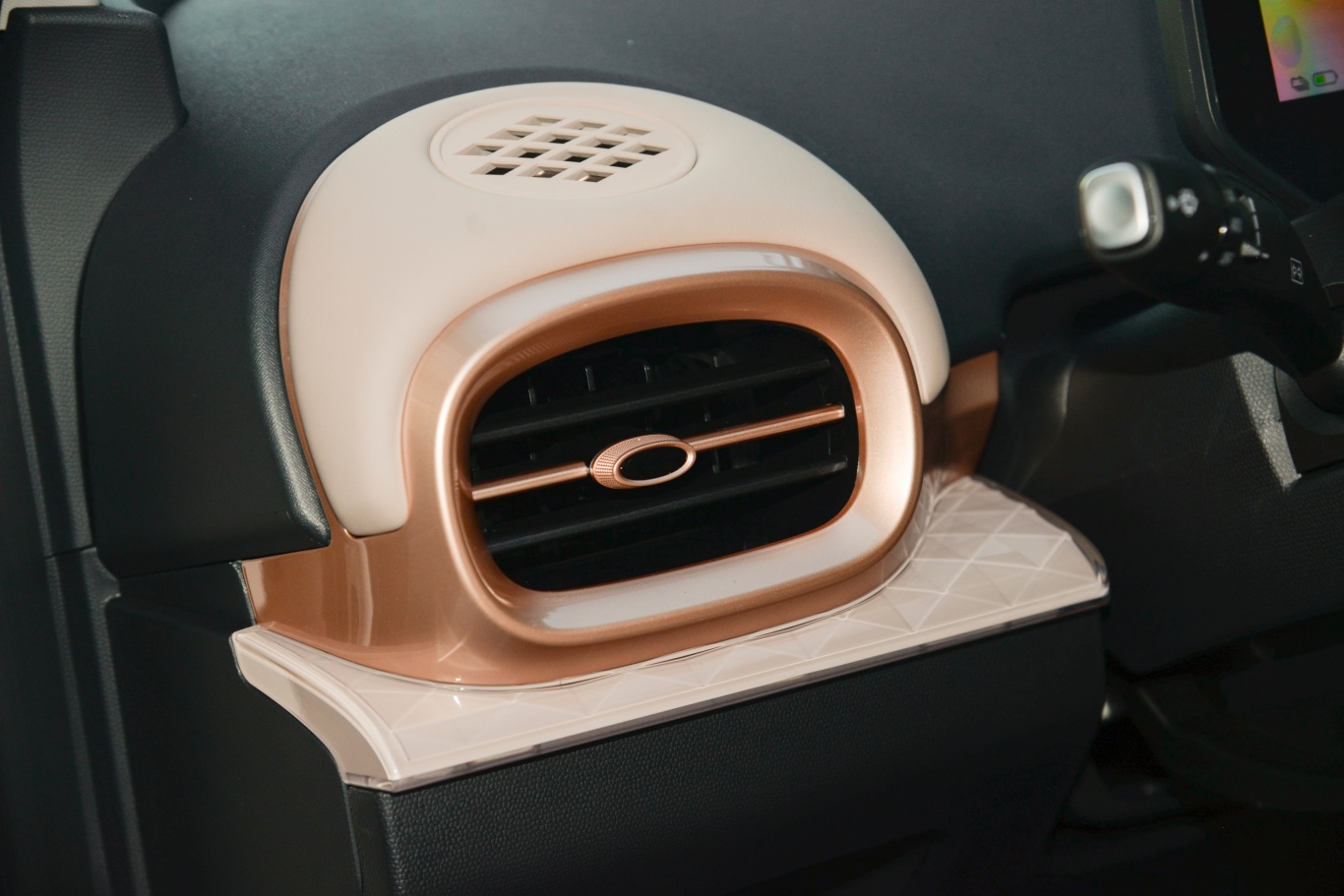 【江淮钇为3改款 挚爱版 505km 冠军版主驾驶位图片-汽车图片大全】-易车