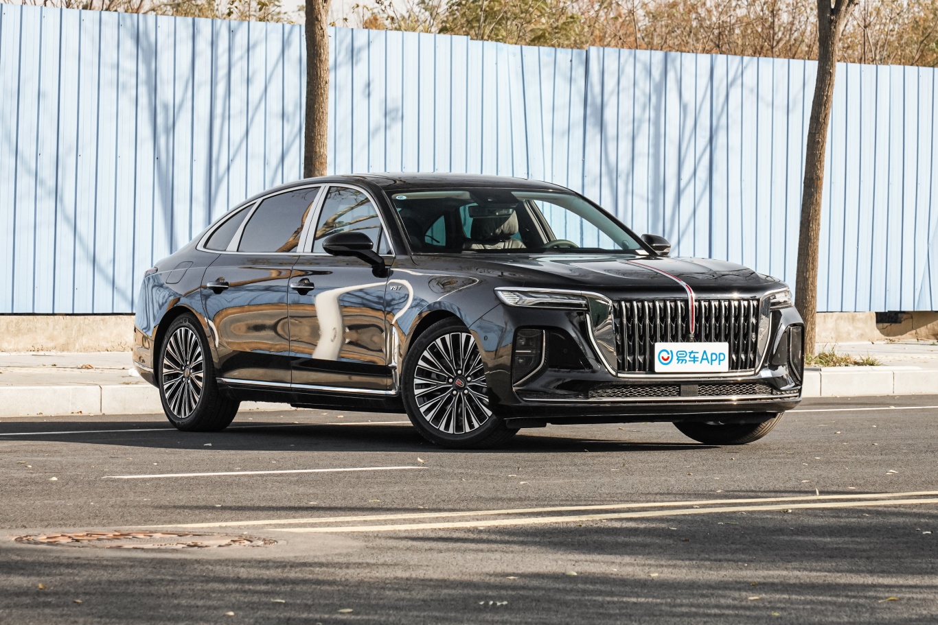 【红旗H92.5T 两驱特殊公务版 5座侧前45度车头向右水平图片-汽车图片大全】-易车