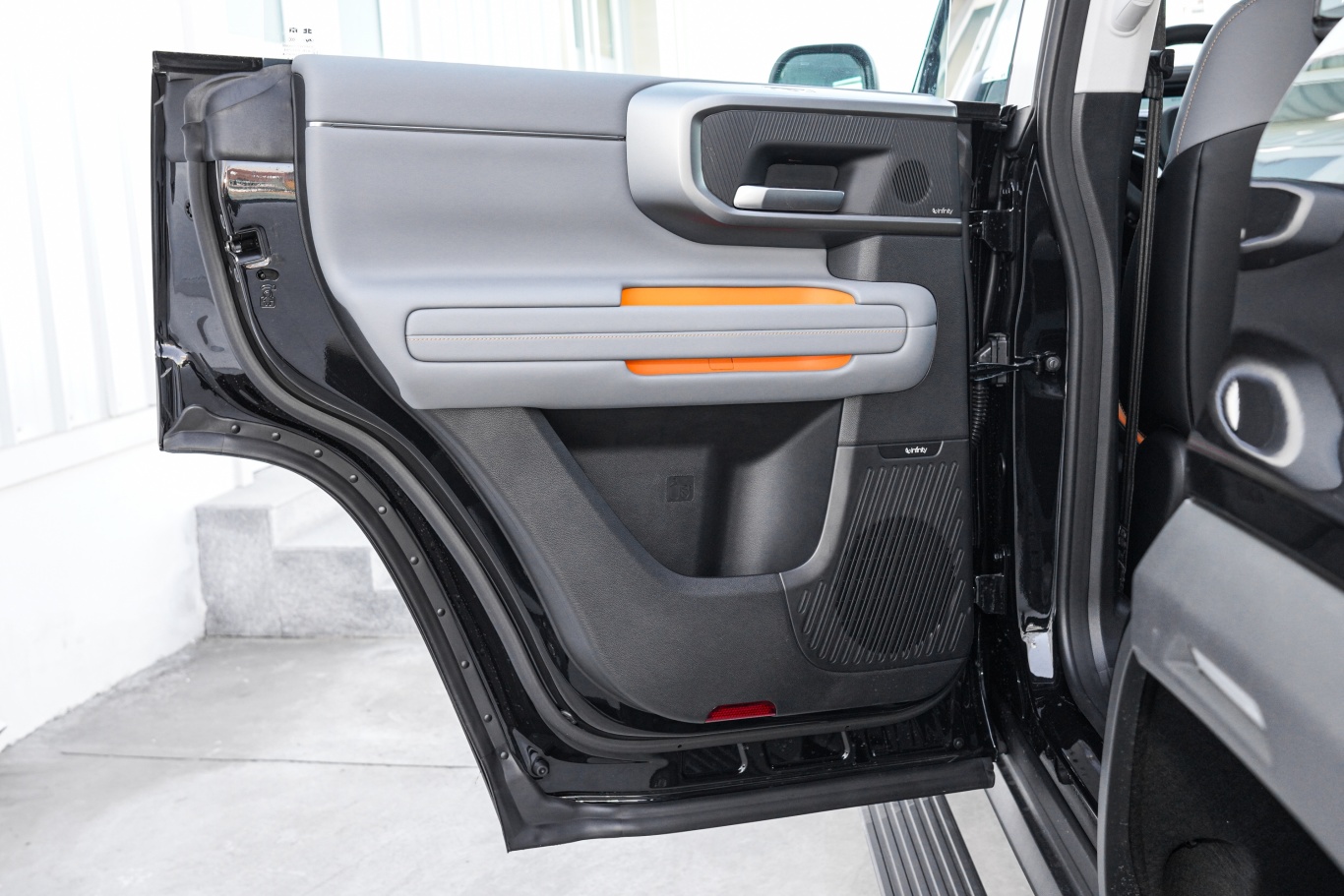 【北京越野BJ40增程152km 进阶版后排功能图片-汽车图片大全】-易车