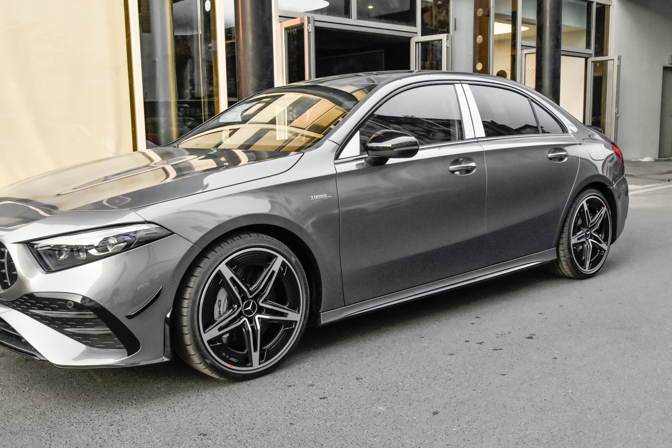 【奔驰A级 AMGAMG A 35 L 4MATIC外观细节图片-汽车图片大全】-易车