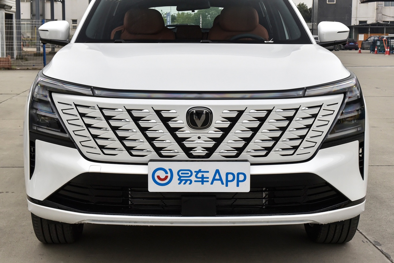 【长安CS75PLUS第四代 Ultra 2.0T 新蓝鲸智慧劲擎型外观细节图片-汽车图片大全】-易车