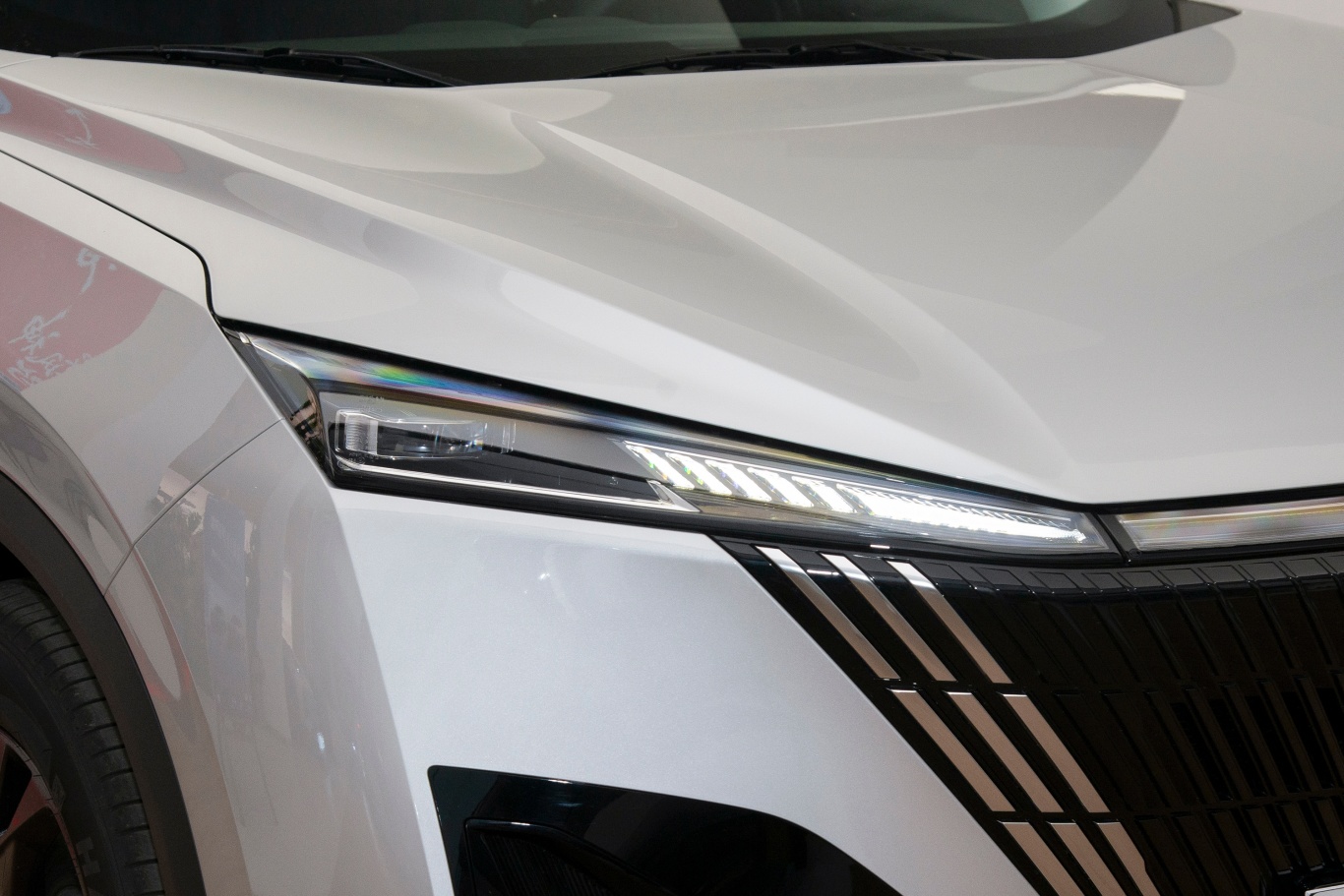 【皓瀚DH-i 1.5T 时尚版大灯侧45度俯拍图片-汽车图片大全】-易车