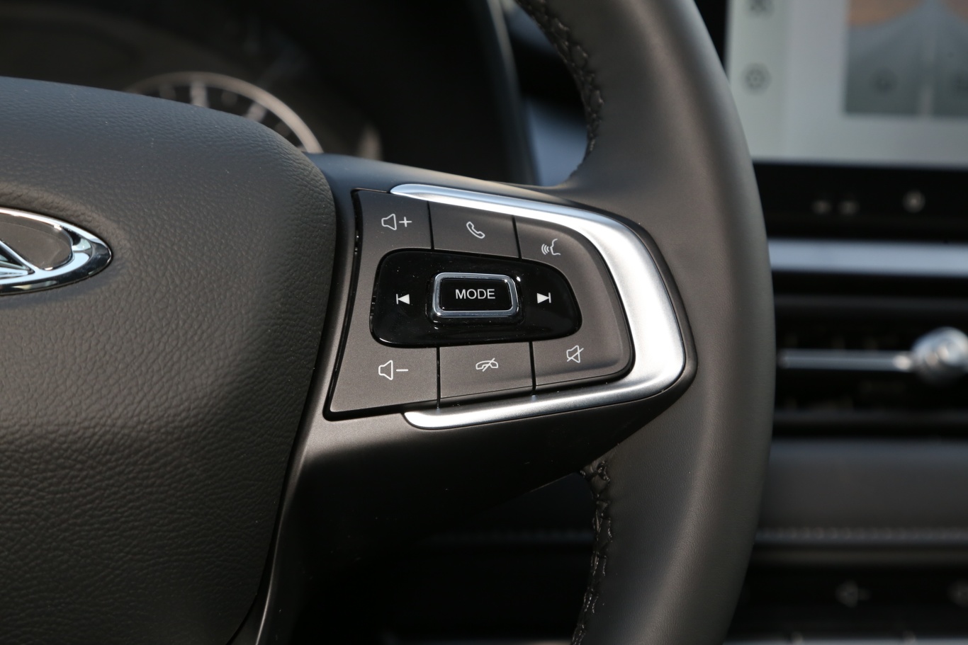 【瑞虎5x1.5L CVT卓越版右侧方向盘功能按键图片-汽车图片大全】-易车