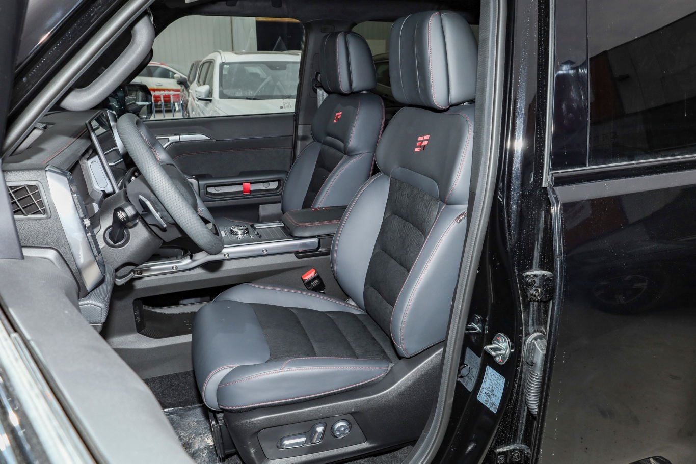 【捷途旅行者2.0T 自动四驱20万纪念版 5座驾驶员座椅图片-汽车图片大全】-易车