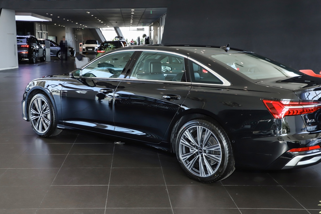 【奥迪A6L改款 45 TFSI quattro 臻选动感型外观细节图片-汽车图片大全】-易车