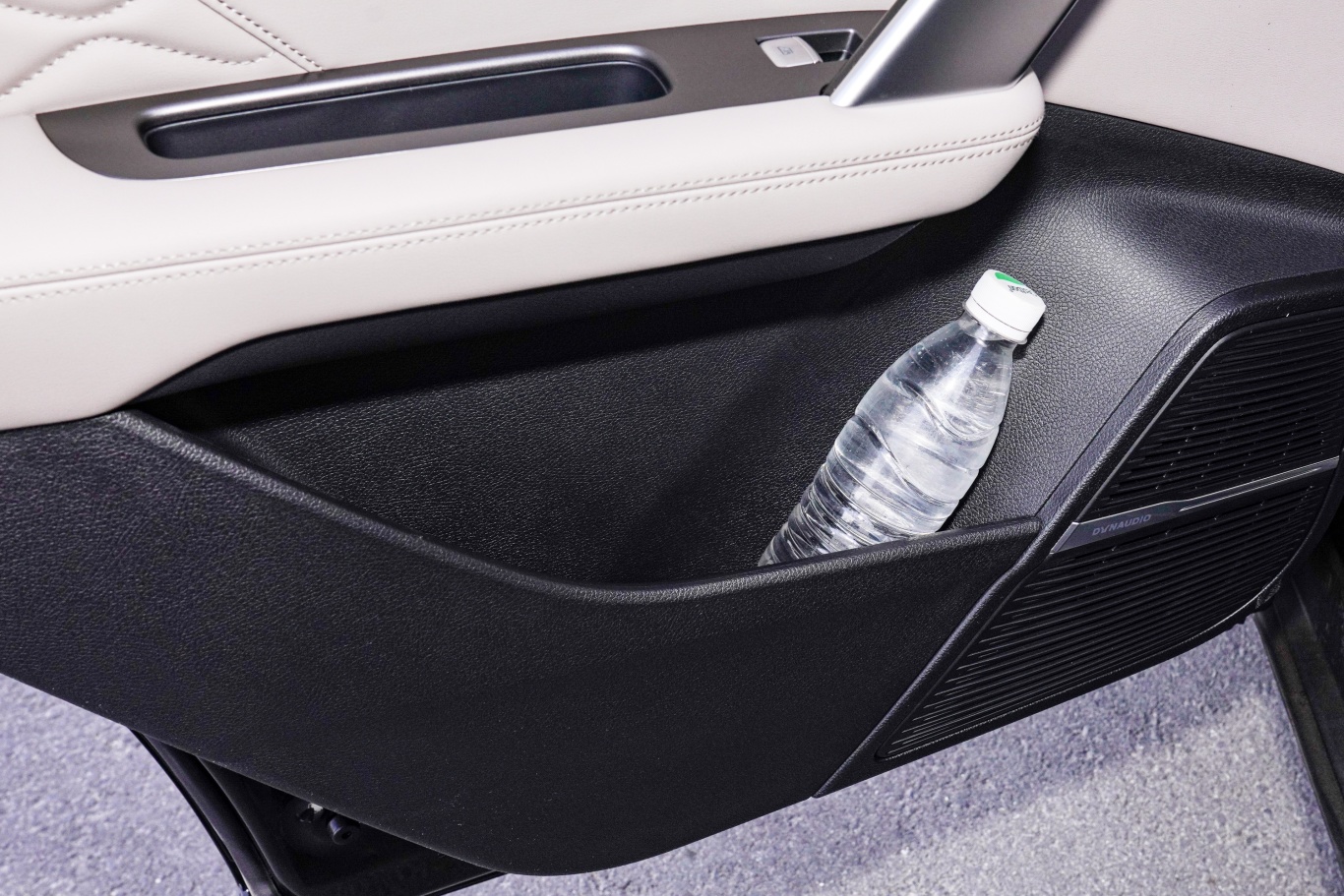 【唐新能源DM-i 智驾版 1.5T 115km 前驱旗舰型 7座后排功能图片-汽车图片大全】-易车