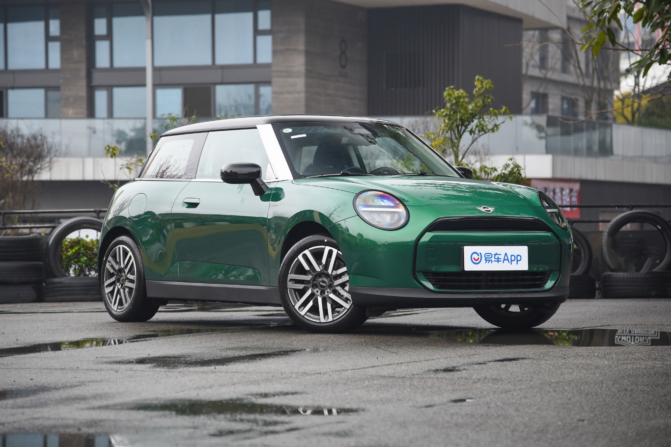 【电动MINI COOPER456km COOPER E 经典派侧前45度车头向右水平图片-汽车图片大全】-易车