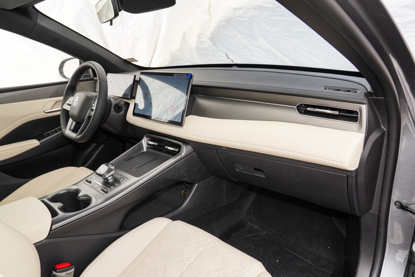 【秦PLUS新能源DM-i 智驾版 1.5L 55km 超越型内饰全景副驾方向图片-汽车图片大全】-易车