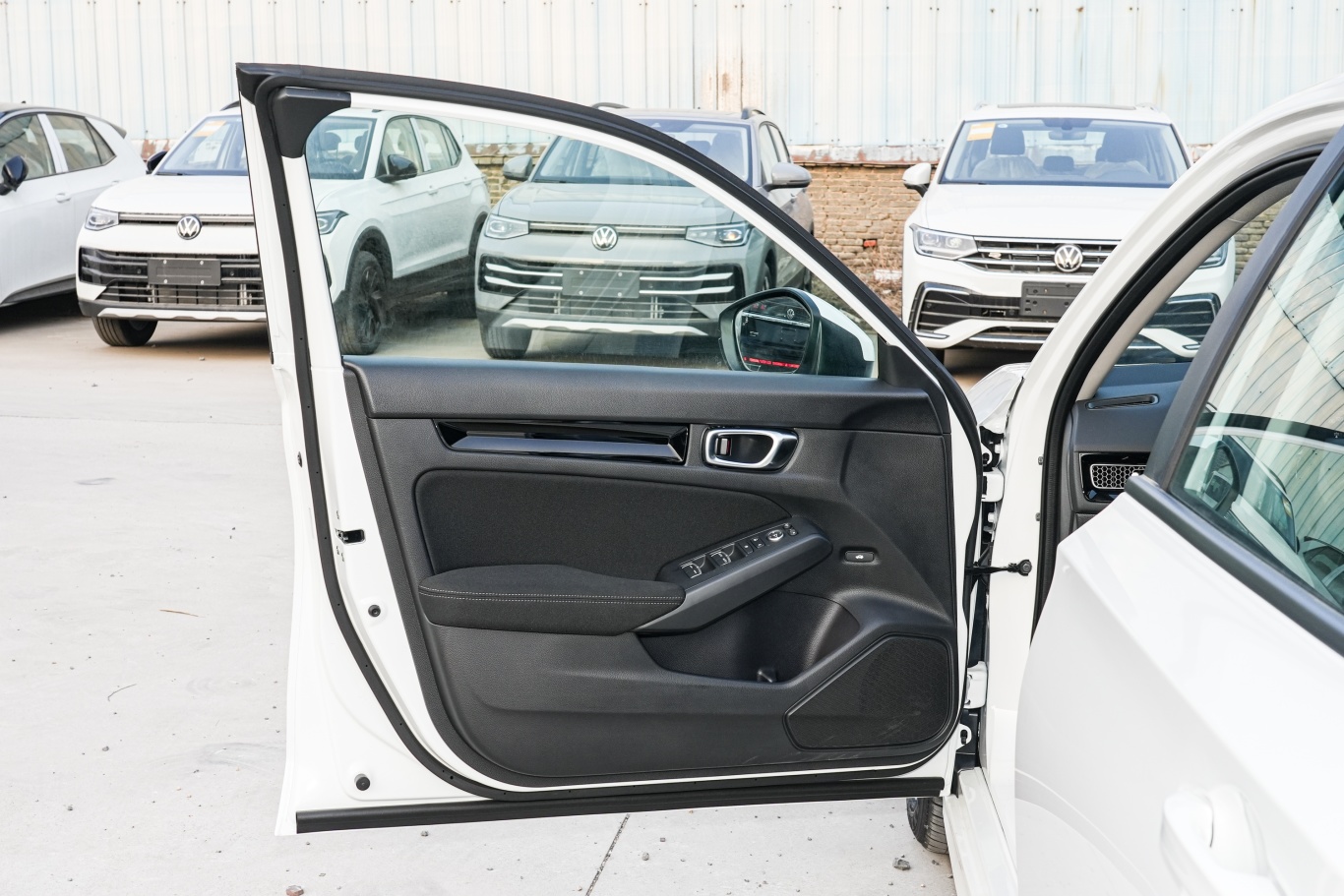 【思域240TURBO CVT智趣Plus驾驶员侧前车门图片-汽车图片大全】-易车