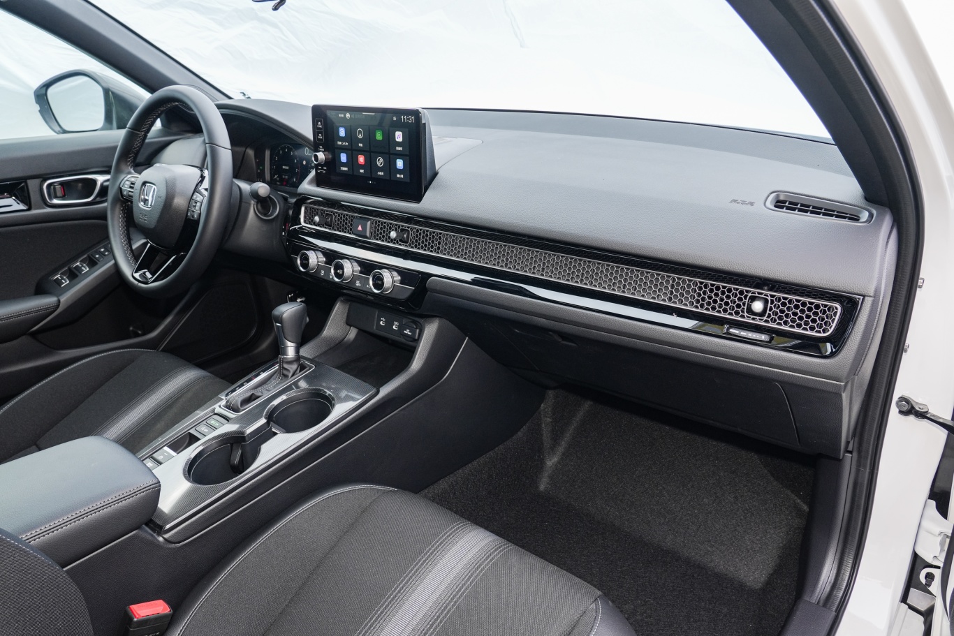 【思域240TRUBO CVT智趣Pro内饰全景副驾方向图片-汽车图片大全】-易车