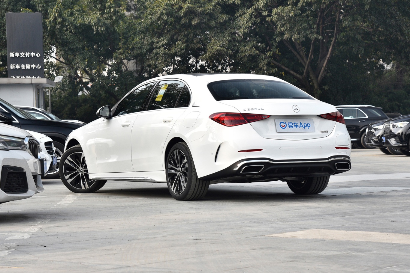【奔驰C级 插电混动改款 C 350 e L侧后45度车头向左水平图片-汽车图片大全】-易车