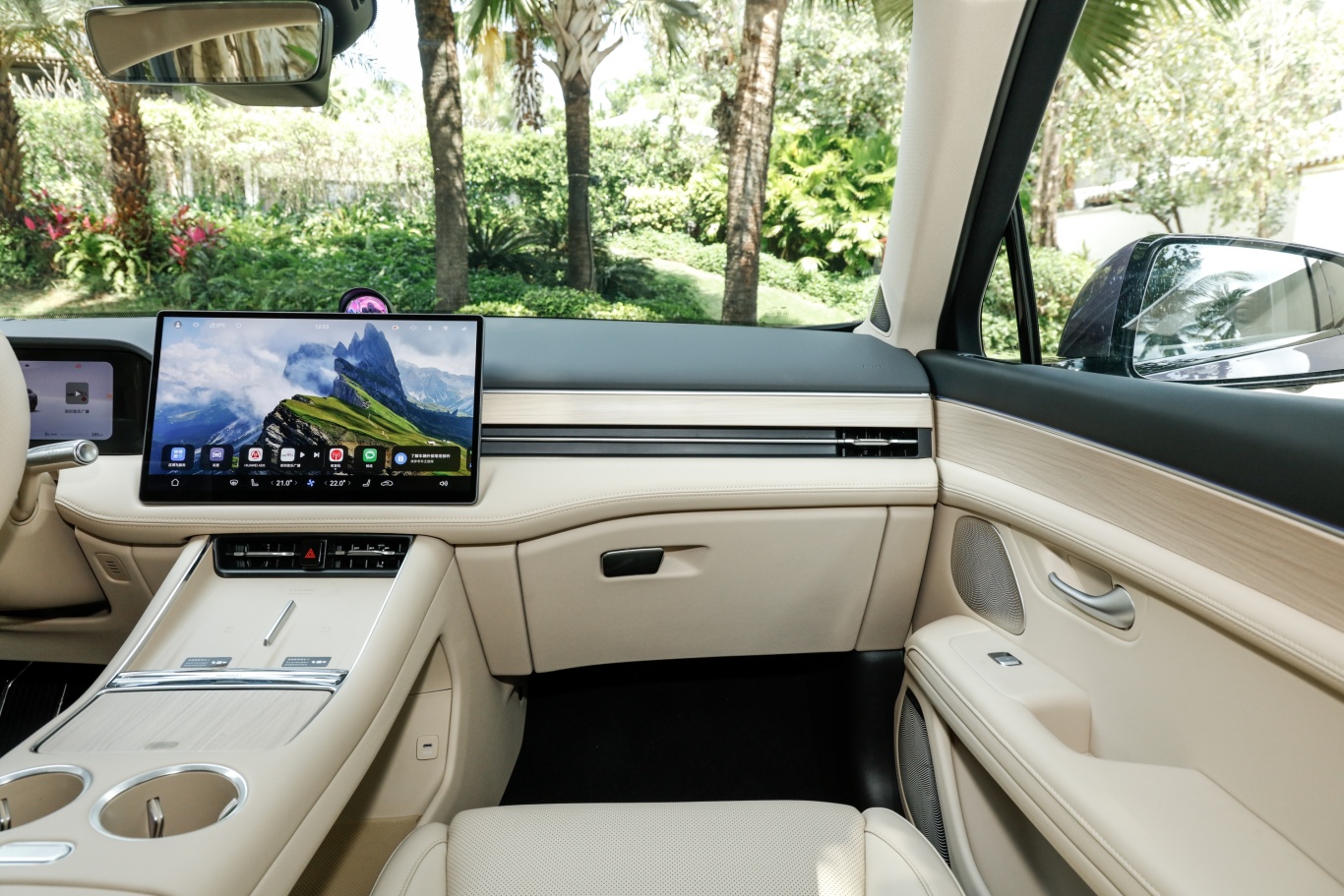 【问界M5增程版 230km Ultra 四驱版副驾驶位区域图片-汽车图片大全】-易车