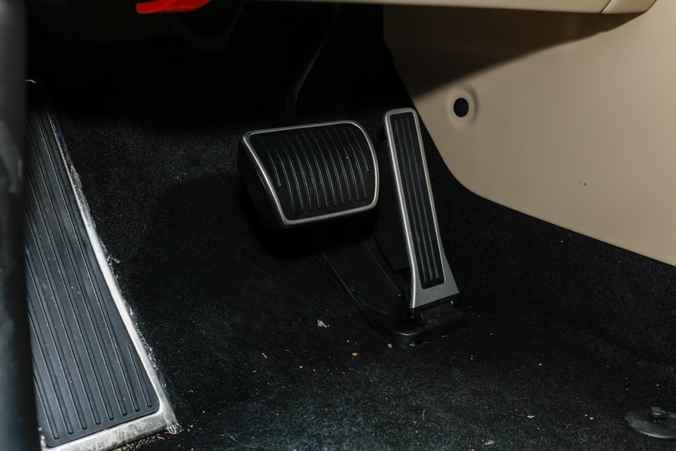 【问界M5增程版 230km Ultra 四驱版脚踏板图片-汽车图片大全】-易车